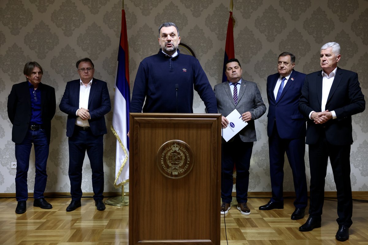 Politička borba traje u BiH, a lideri raštrkani po svijetu: Hoće li ...