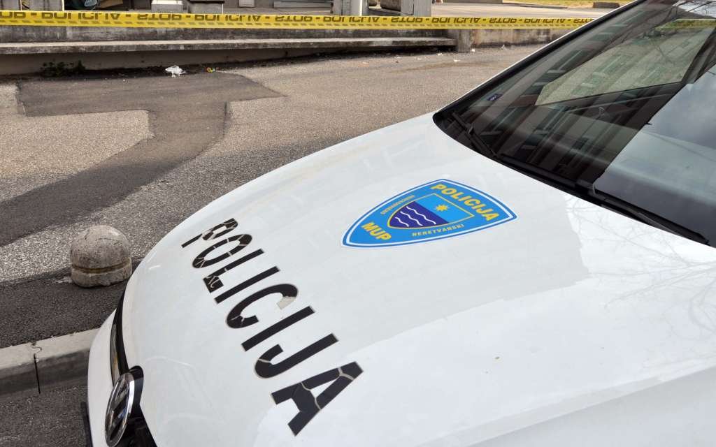 MUP HNK: Preminula djevojčica koja je pala sa zgrade u Mostaru