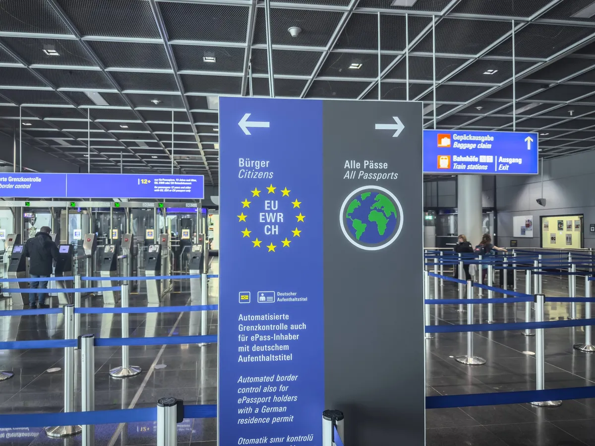 Iskustvo bh. državljanina sa EES sistemom: Putnici iz EU čekaju 15 ...