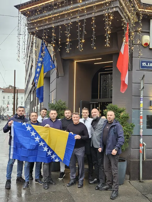Bosanci i Hercegovci okupirali Beč, čuju se pjesme, očekuje se 25.000 ...