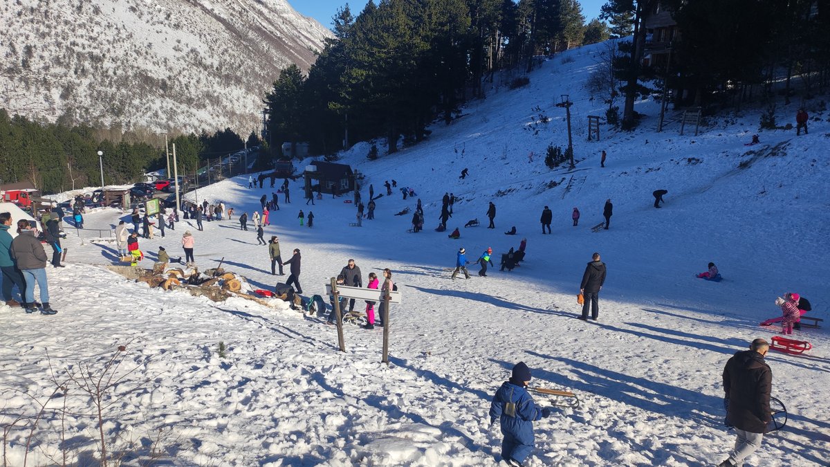 Mostarci uživaju na snijegu: Rujište prvog dana vikenda prepuno ...