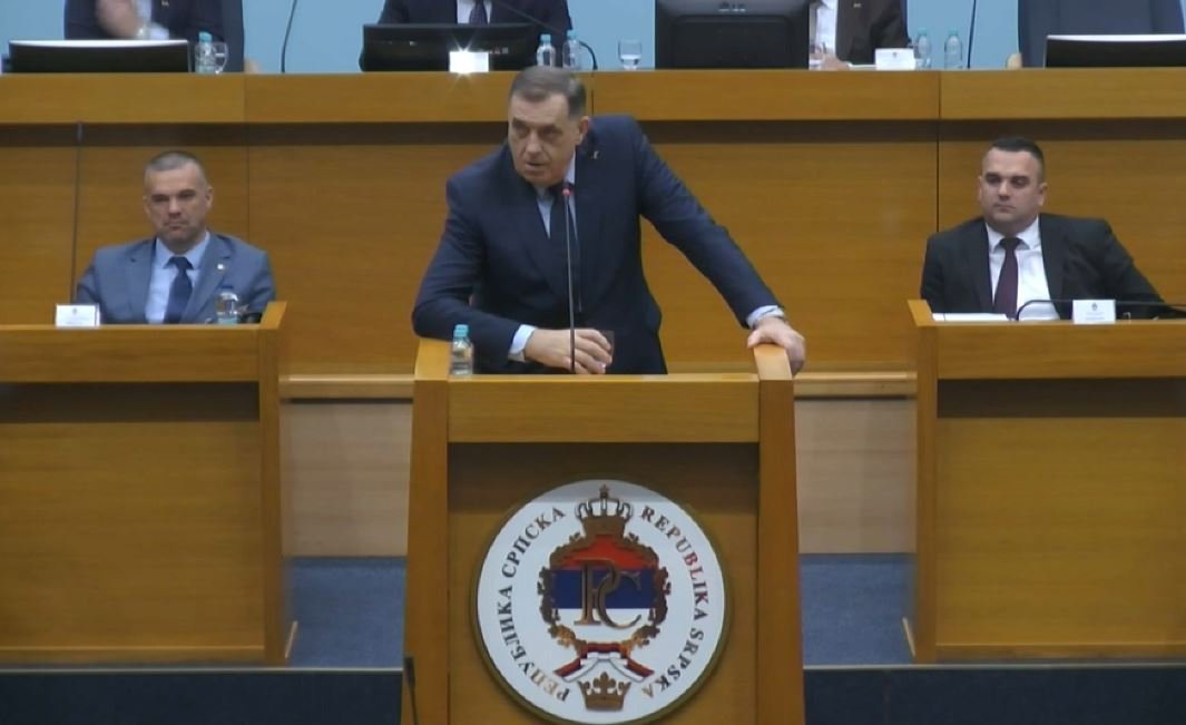 Novi ustav RS - zaštita Republike Srpske ili pojedinca?