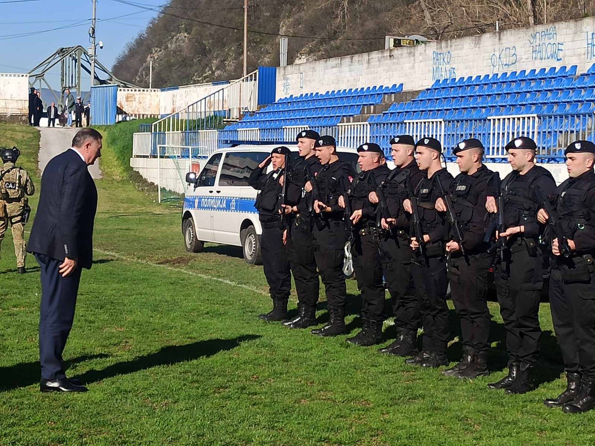 "Dodik izvodi igrokaz za mase kojih nema želeći izazvati incident"