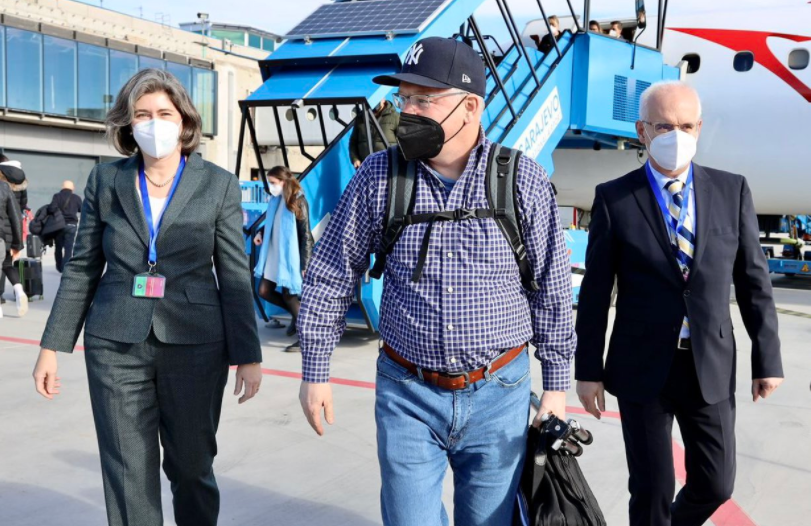 Newly appointed US Ambassador Michael Murphy lands in Sarajevo