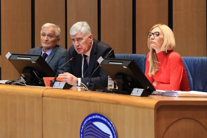 HoP supports dialogue between entities and constituent peoples on ...