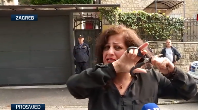 POTRESAN VIDEO: Iranka pred kamerama N1 odrezala svoju kosu