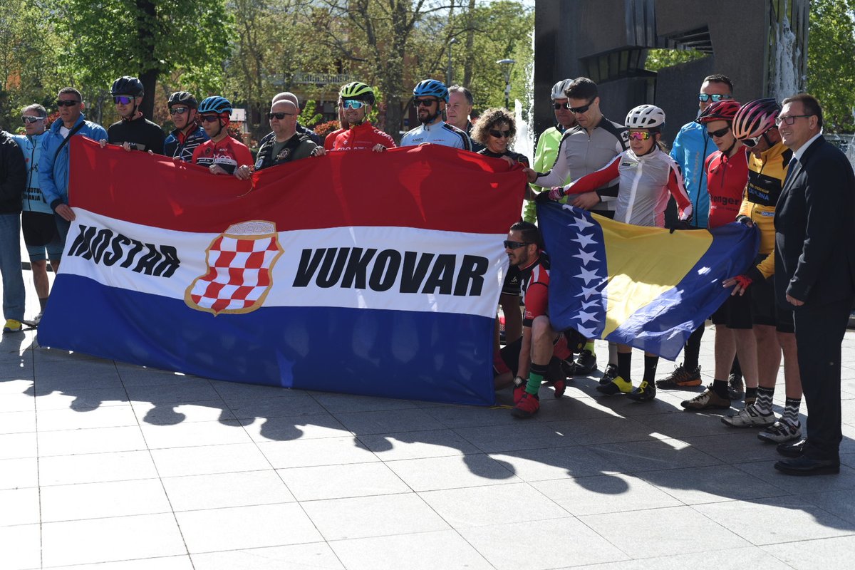 Friendship caravan from Mostar to Vukovar heads off