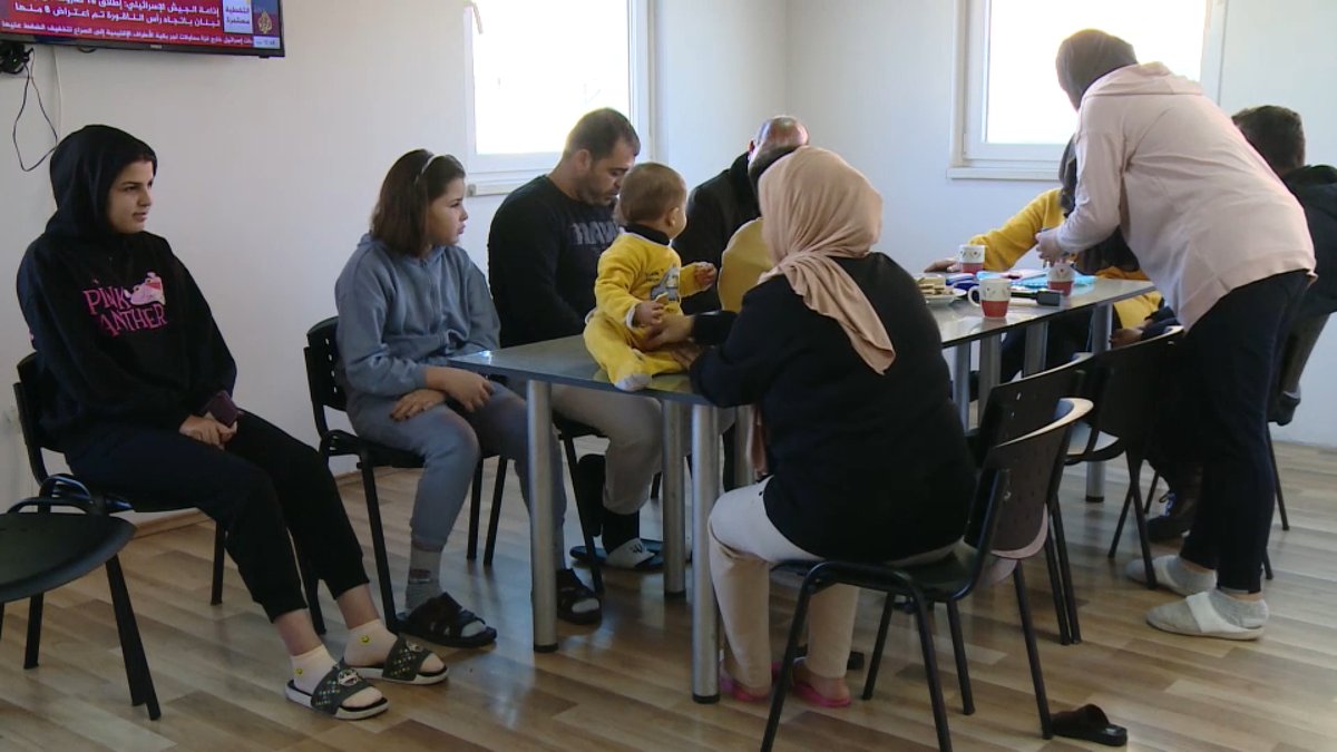 Posjetili smo Salakovac u kojem se nalaze evakuisani iz Gaze: "Još ...