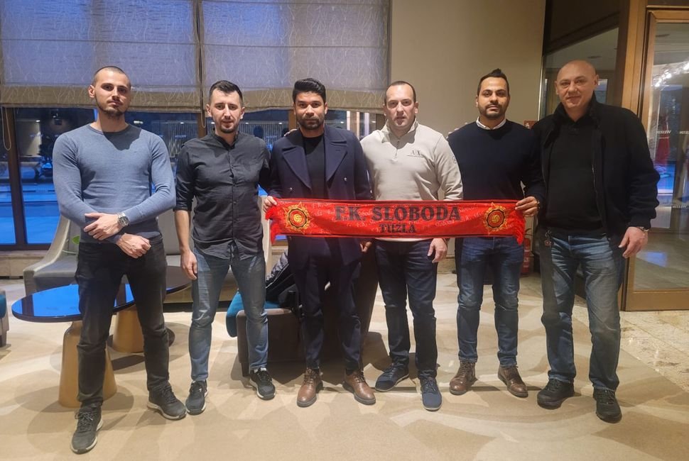 Sloboda počela pregovore sa nekadašnjim napadačem Arsenala Eduardom Da ...