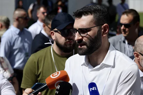 Palestinian journalist Motaz Azaiza thanks Bosnians for their support ...