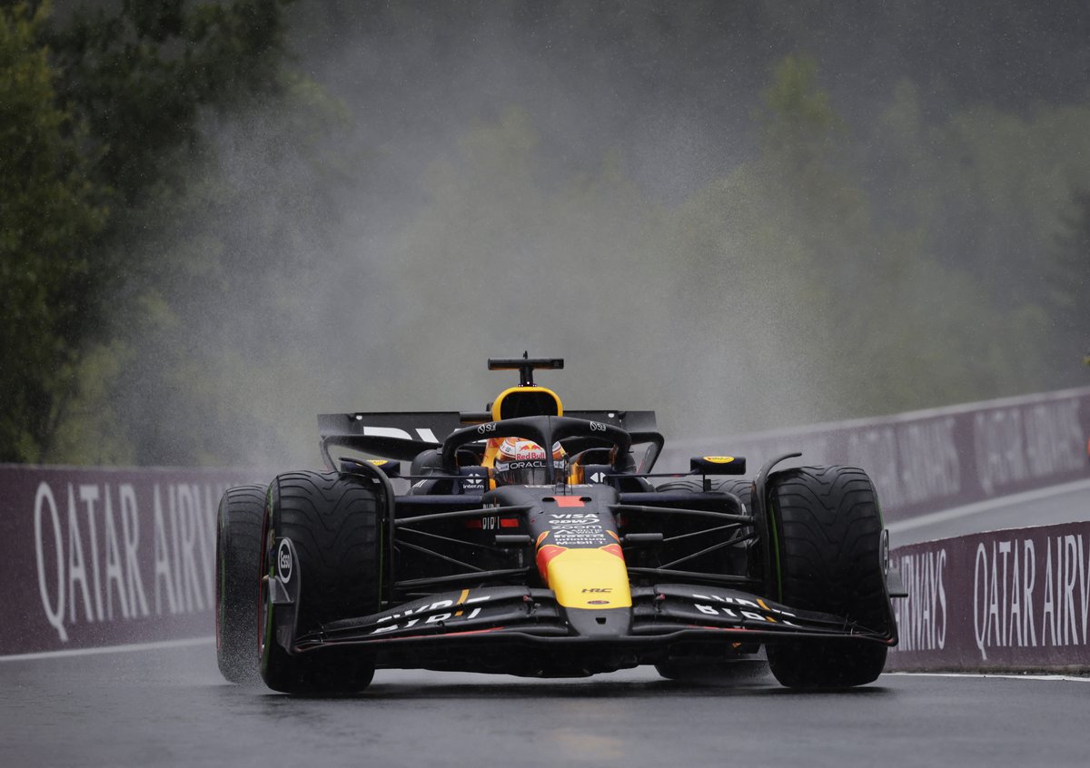 Verstappenu pol pozicija, ali Leclerc startuje prvi u Belgiji!