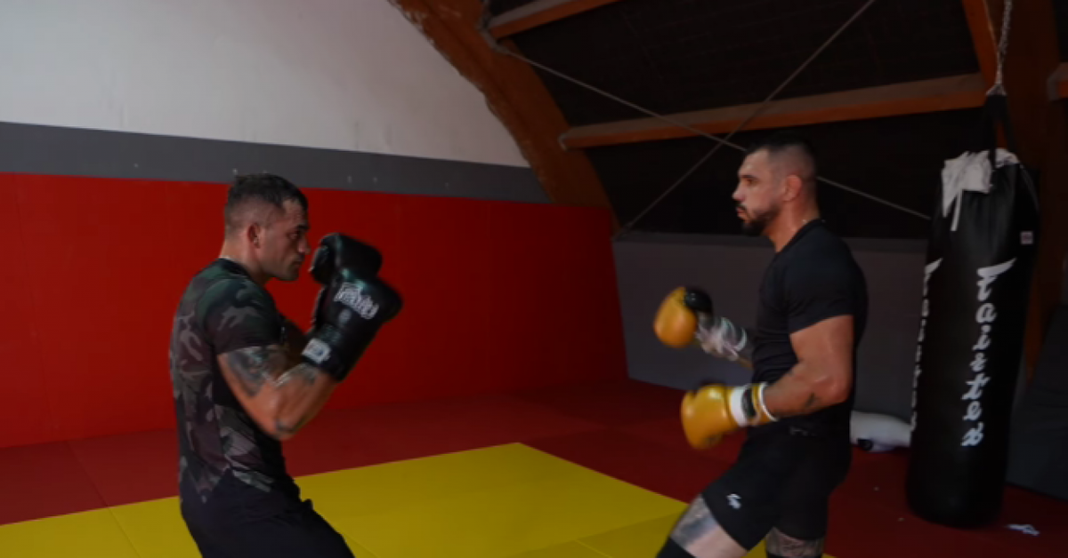 Poznati UFC borac sprema se u BiH: Rakić objavio video iz Viteza