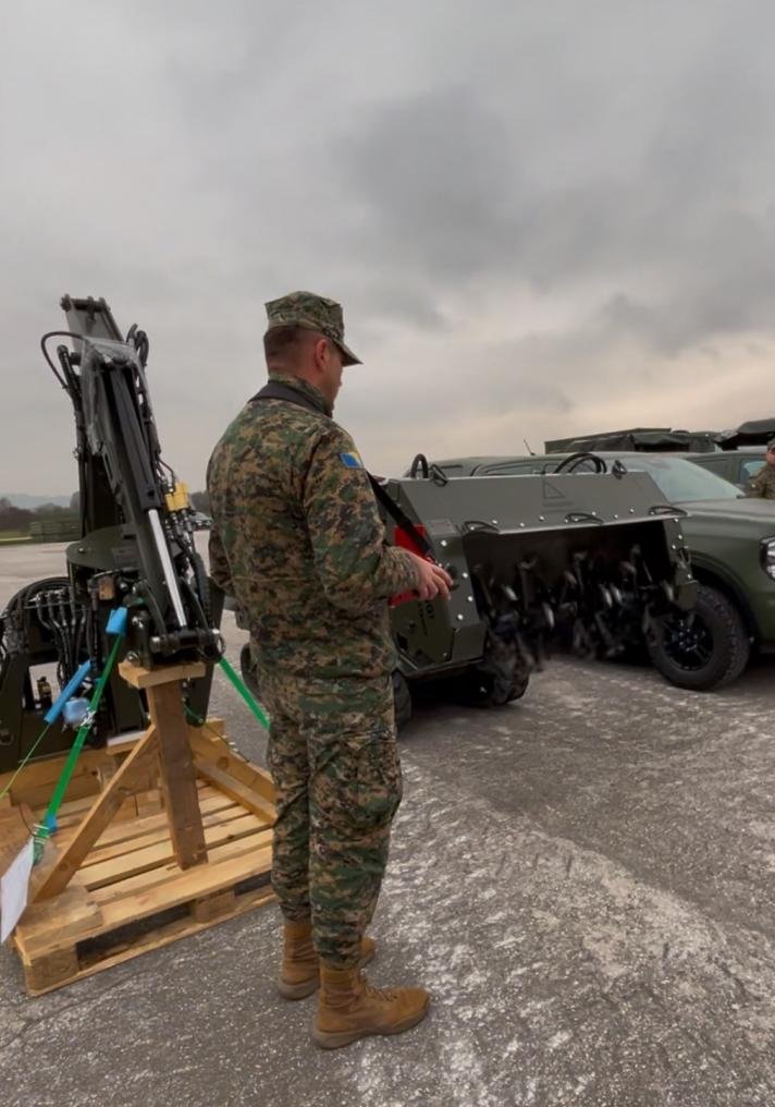 Bosnia receives over half of EU-funded military equipment through EPF ...