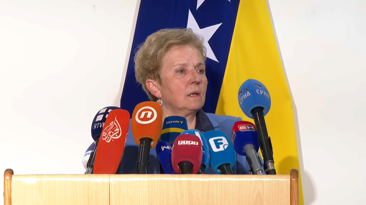 "Neko misli po 'miloševićevskoj politici' napraviti unitarnu državu ...