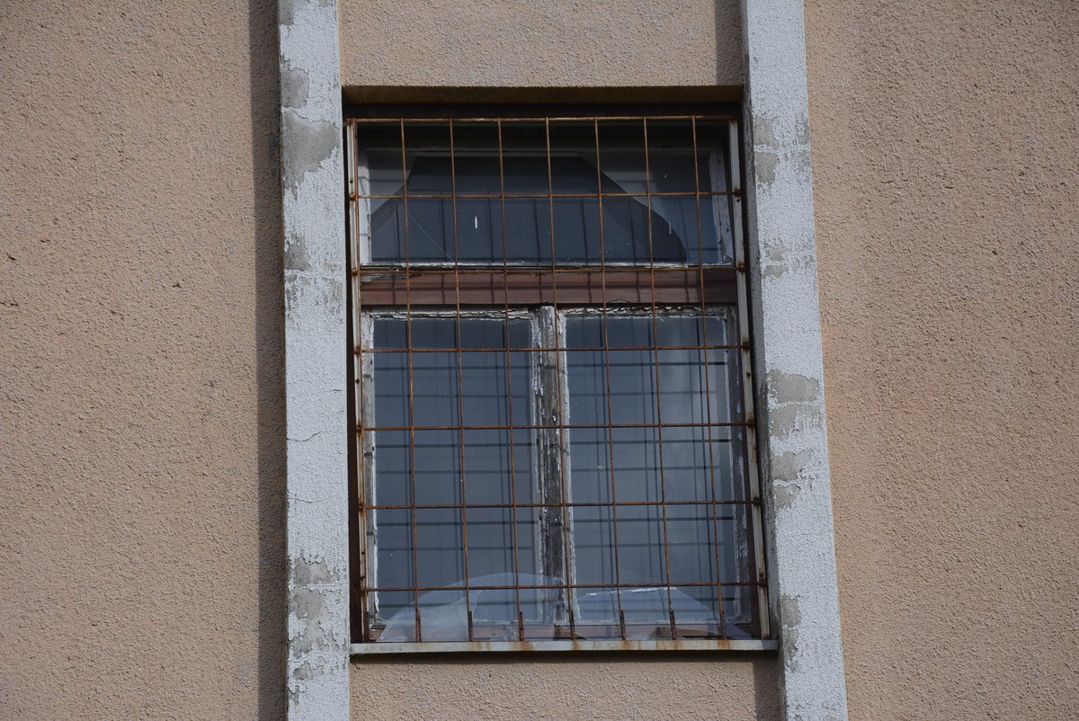 Ex-inmates condemn construction of HVO museum at Heliodrom prison camp