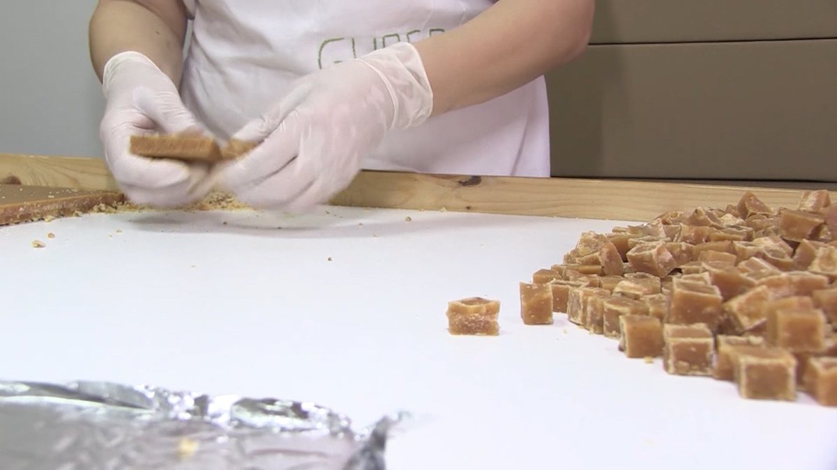 Pečeni šećer iz Tuzle: Kafa je slađa sa okusom tradicije