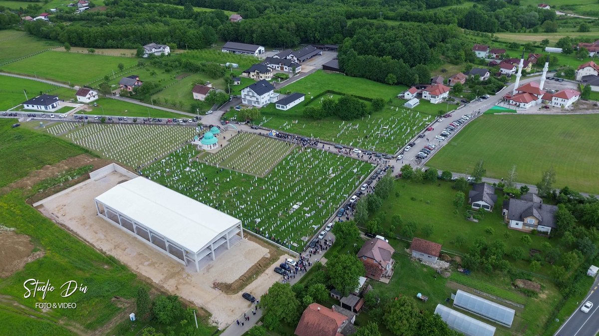 Obilježena 33. godišnjica od napada na Kozarac: Ubistva, mučenja ...