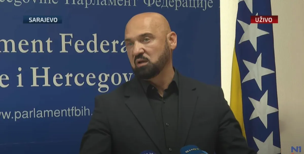 Isak nakon otkazivanja sjednice: Radili smo i kada su padale granate ...