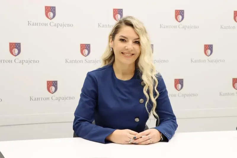 Mesihović: Zbog premijera Uka se ne mogu vratiti na posao, samo je on potpisao moju suspenziju