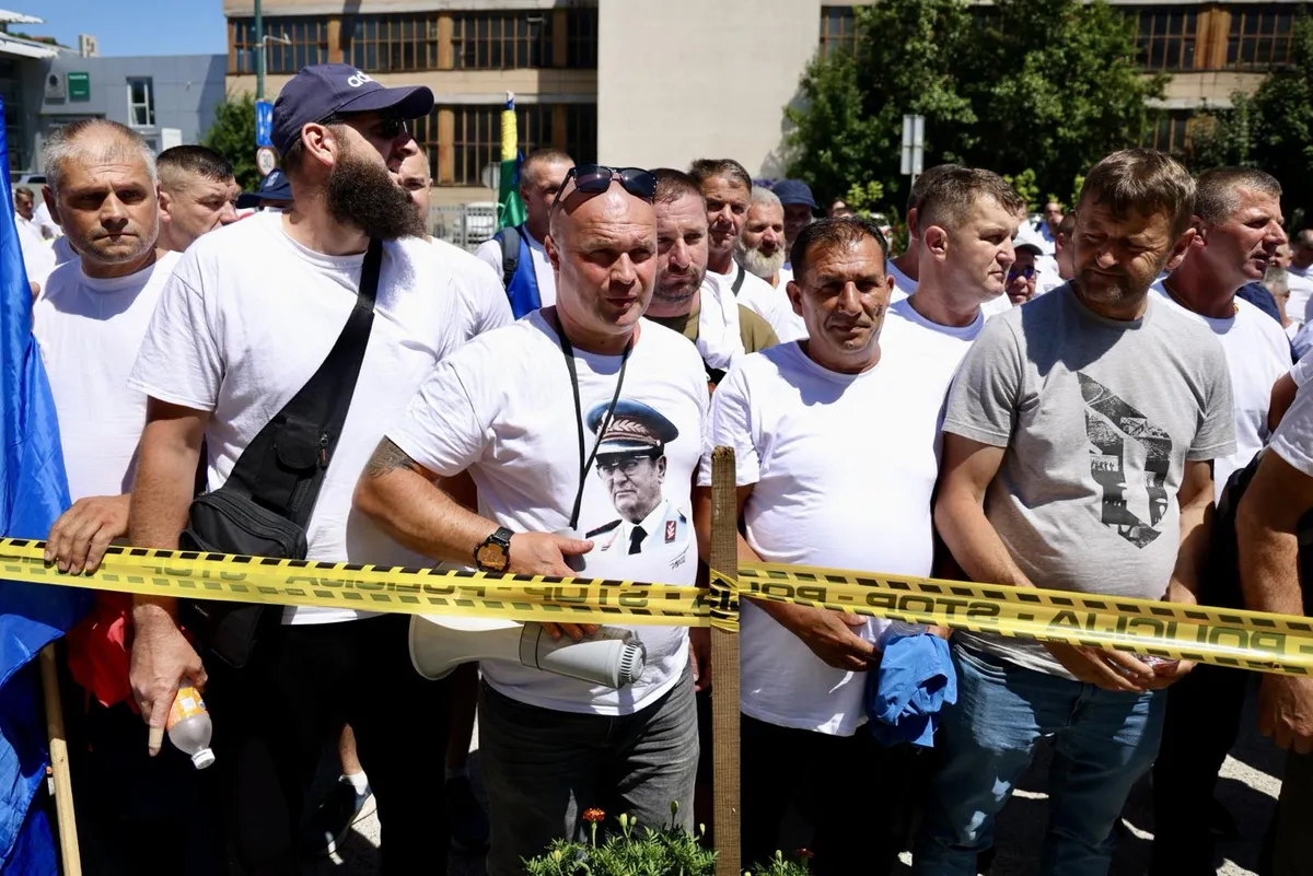 "Samo nas lažete!" – Plate kasne, rješenja nema, a rudnik se gasi