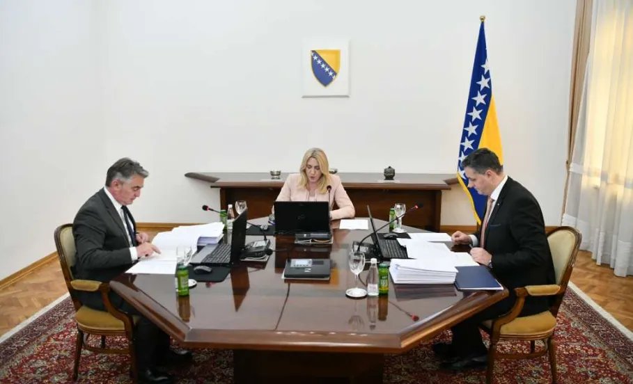 Becirovic calls extraordinary Presidency session on Agreement with ...
