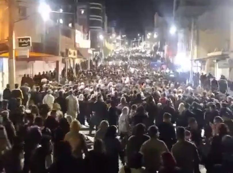 Iran u mraku: Vlasti ograničile internet dok se masovni protesti šire ...