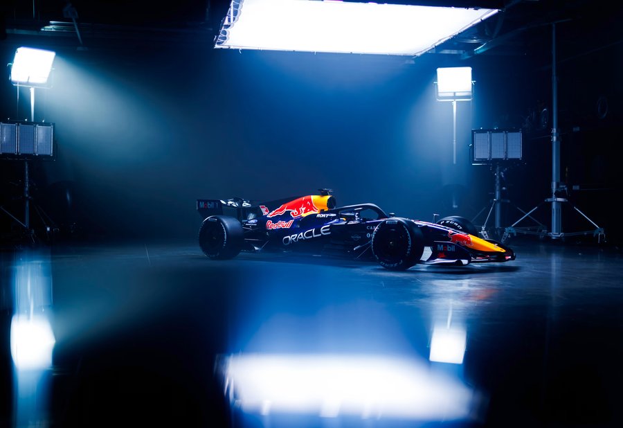 Red Bull Racing predstavio bolid za novu sezonu (VIDEO/FOTO)