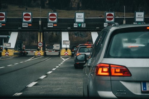 Changes announced for border crossings and operating hours by Bosnia's ...