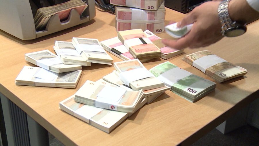 Average net salary in Federation BiH Drops in September 2024, annual ...