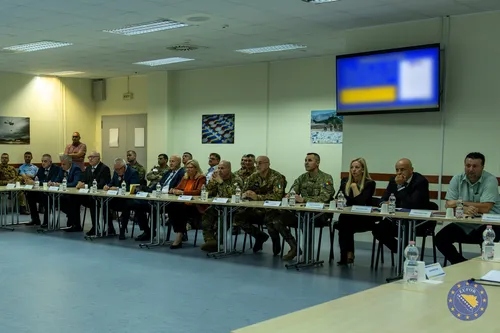 Rukovodstvo EUFOR-a i agencije za provođenje zakona iz Bosne i ...