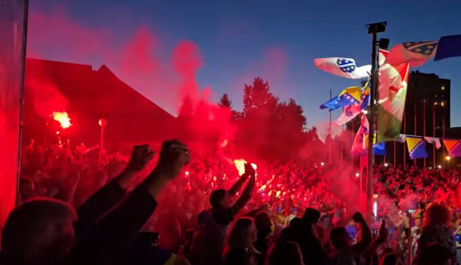 Veličanstvena proslava u Bugojnu: Pogledajte atmosferu nakon gola Jove ...