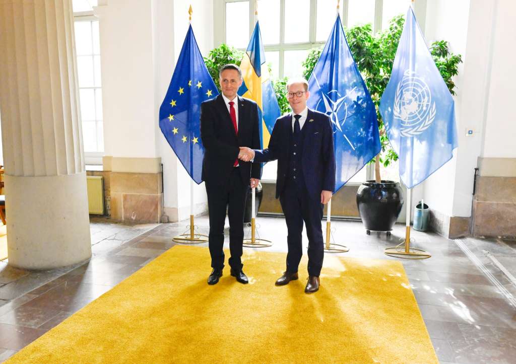 Becirovic and Billstrom urge acceleration of Bosnia's NATO membership ...