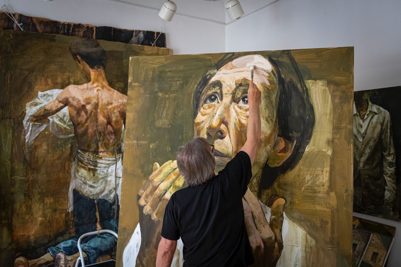 Safet Zec posvetio izložbu Srebrenici: "Umjetnički prilog o ljudskom ...