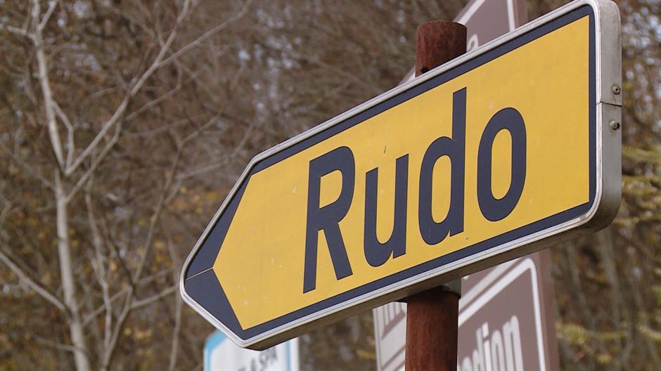 UZNEMIRUJUĆE FOTOGRAFIJE | Napadnut kandidat za načelnika Rudog, NF ...