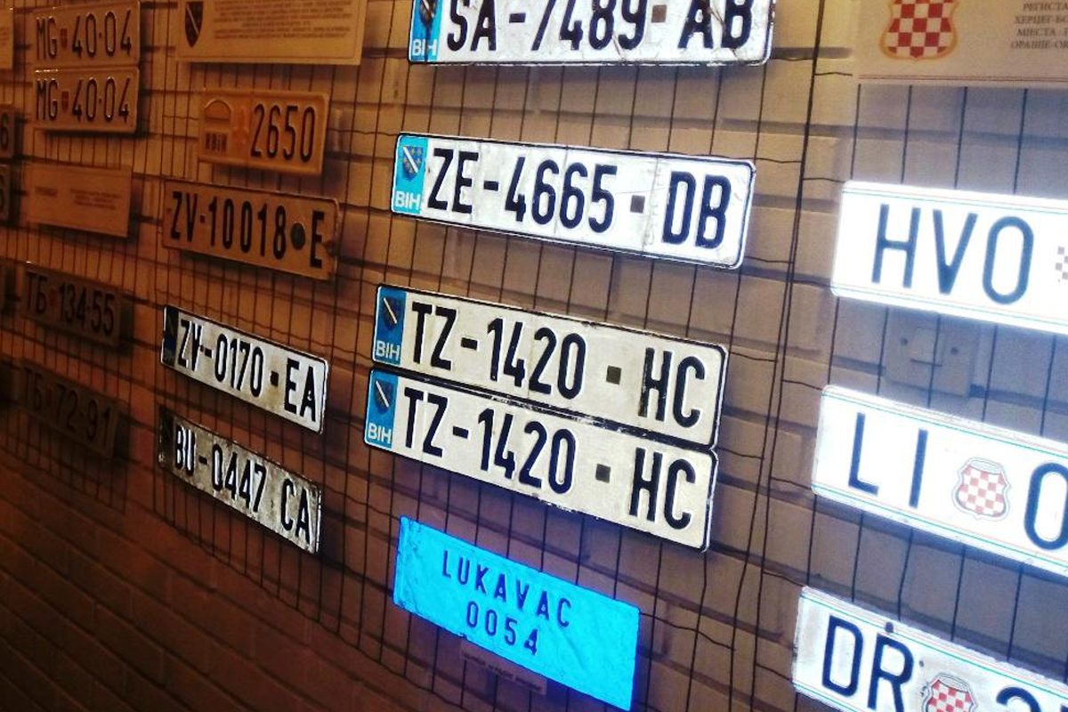 FOTO| Registarske tablice u BiH od 1905. do danas - N1