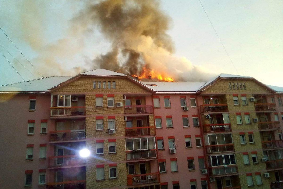 Gori zgrada u Novom Sadu (VIDEO) - N1