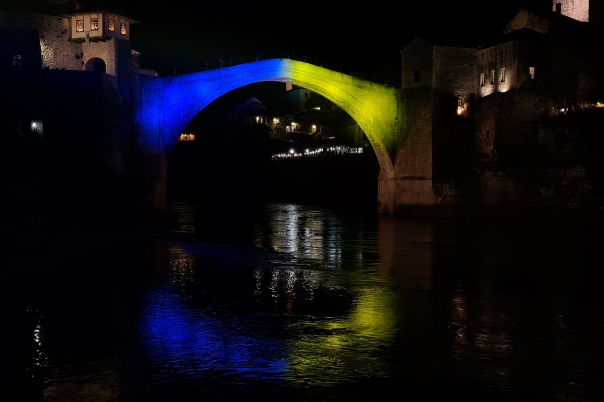 Mostar's famous Old Bridge in colours of the Ukrainian flag - N1