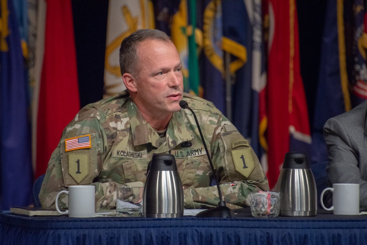 US Army V Corps Commander coming to Bosnia - N1