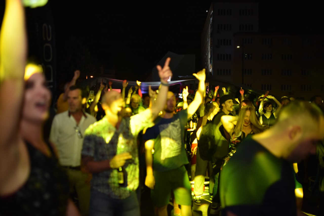 Betty Boom na Authority Partners Bridgeu - N1