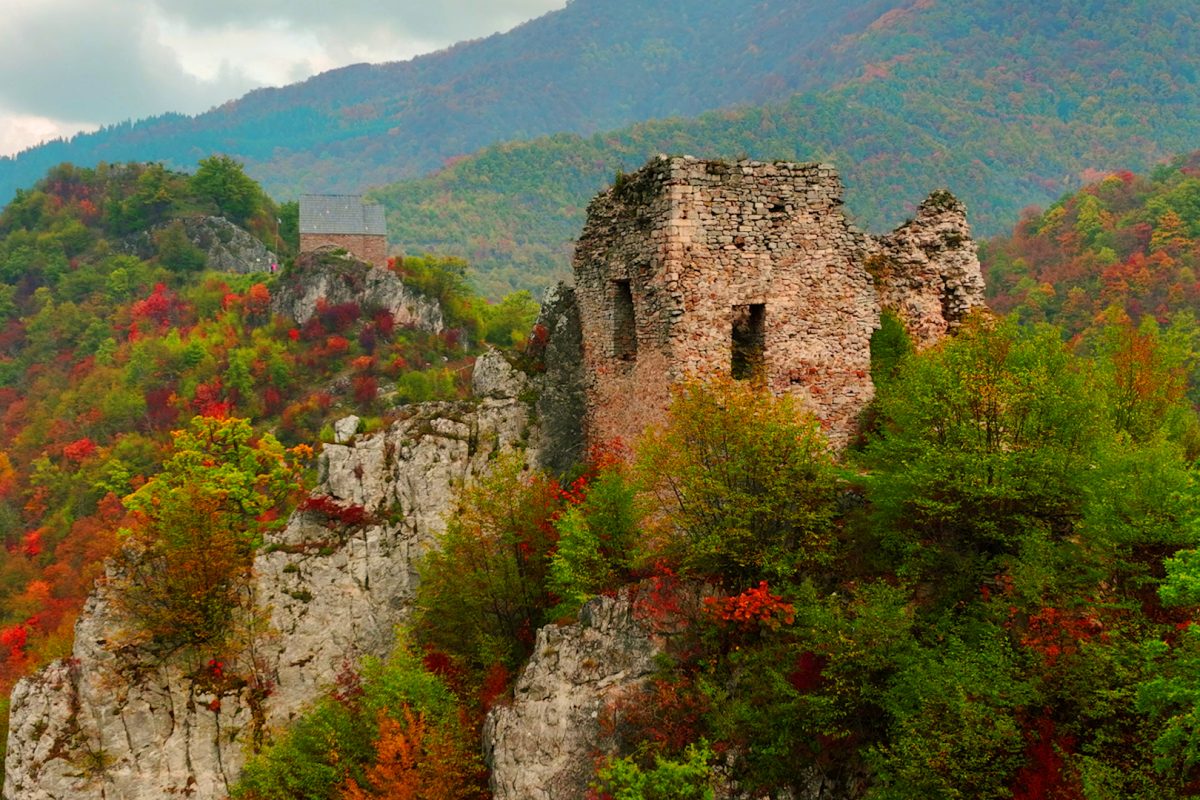 Pogledajte prelijepe snimke Bobovca iz zraka (VIDEO) - N1