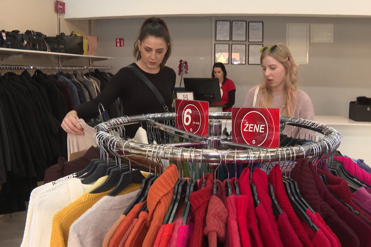 Trend kupovanja polovne odjeće u porastu u BiH - N1