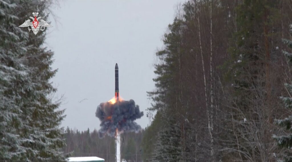 Šta je taktičko nuklearno oružje kojim Rusija prijeti Ukrajini i NATO ...