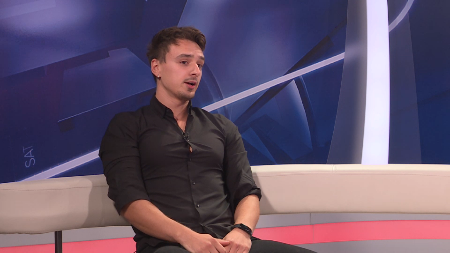 Adi Šoše predstavio novu pjesmu: Otkrio uz čije pjesme se flaše bacaju ...