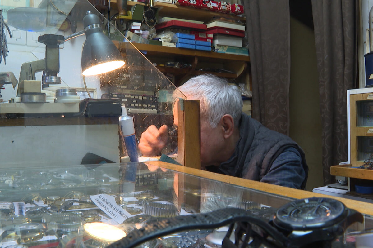 Previše influensera, a premalo majstora: BiH fali šivača, varioca ...