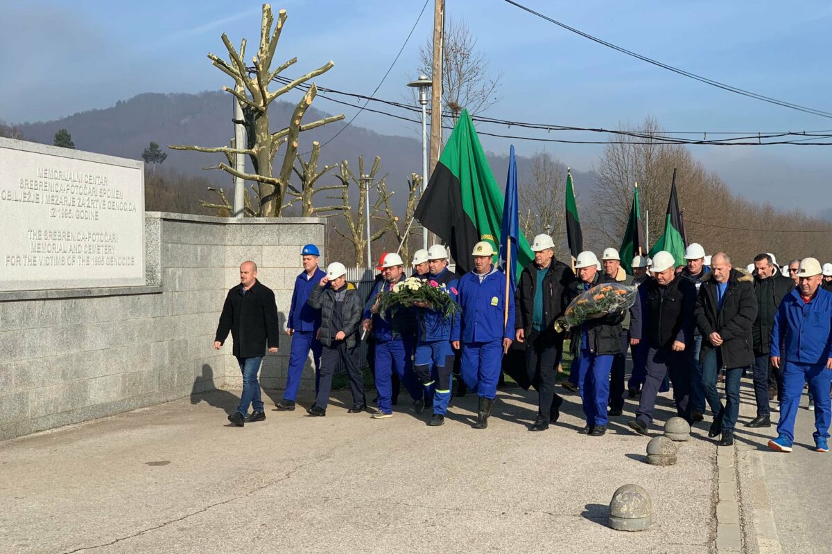 Rudari FBiH svoj dan obilježili u Potočarima, odali počast žrtvama ...