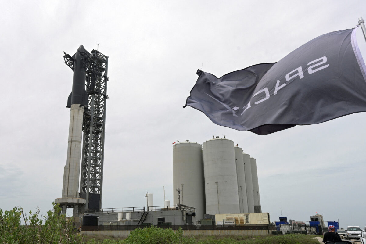 SpaceX Starship: Najveća raketa na svijetu priprema se za prvi probni ...