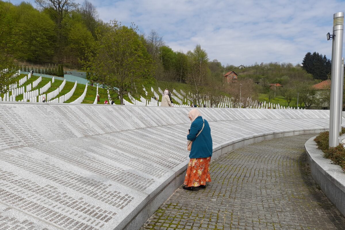 London hosts commemoration of 28th anniversary of Srebrenica genocide - N1