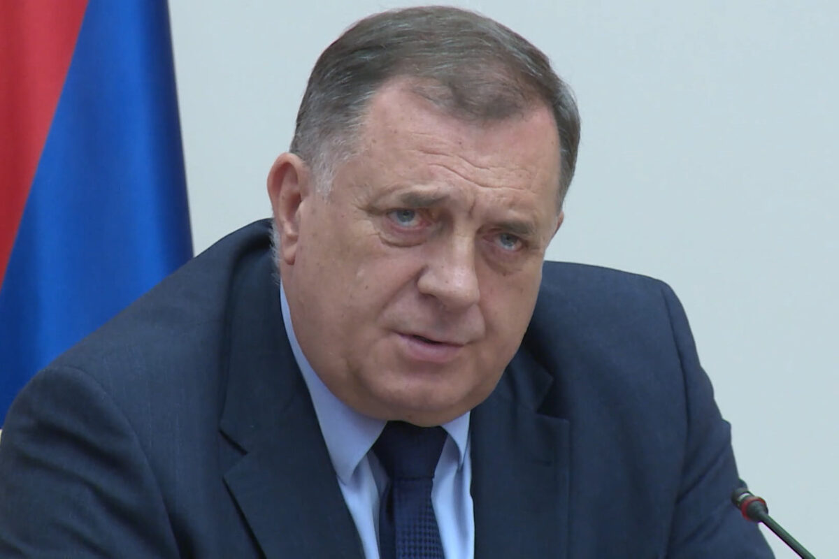 Dodik sparks fierce reactions with his denial of 1992-95 siege of ...