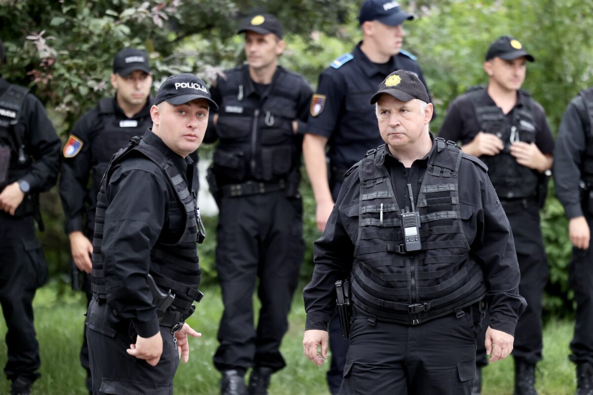 Oglasio se federalni MUP o onima koji su podržavali Sulejmanovića - N1