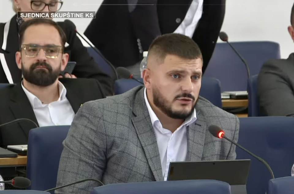 Zastupnik u Skupštini KS Redžo Lemezan napustio Našu stranku - N1